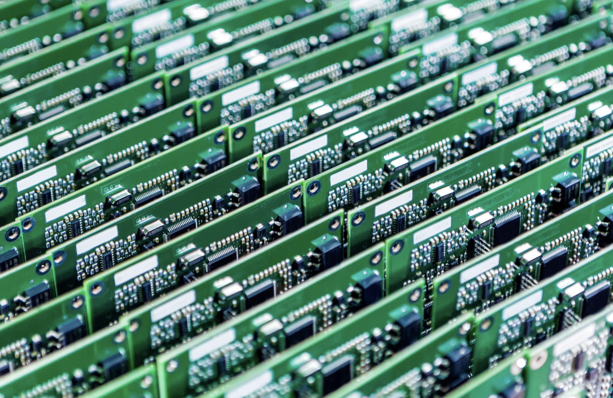 Samsung and SK Hynix Extend DDR4 Lifecycles - Microchip USA