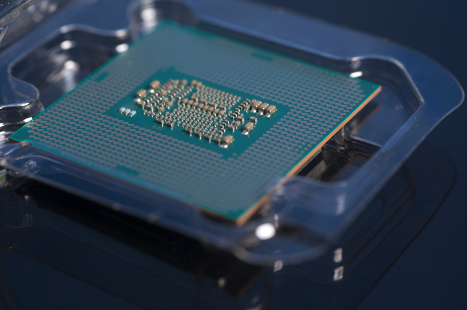 Simple Guide to Semiconductor Manufacturing - Microchip USA
